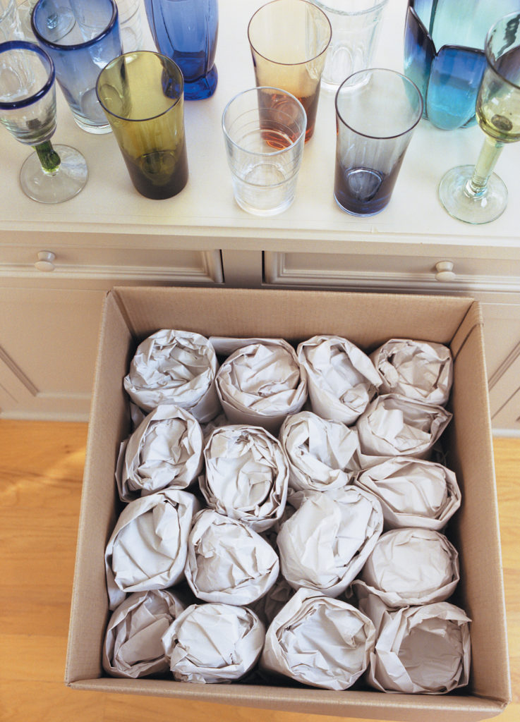 How To Pack Fragile Items | Tips From Movers in Fort Myers | Best Moving How To Pack Fragile Items | Tips From Movers in Fort Myers | Best Moving